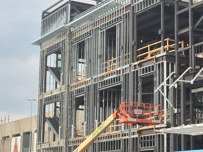 PEMB Erectors | Raleigh NC | Red Iron Steel Metal Buildings